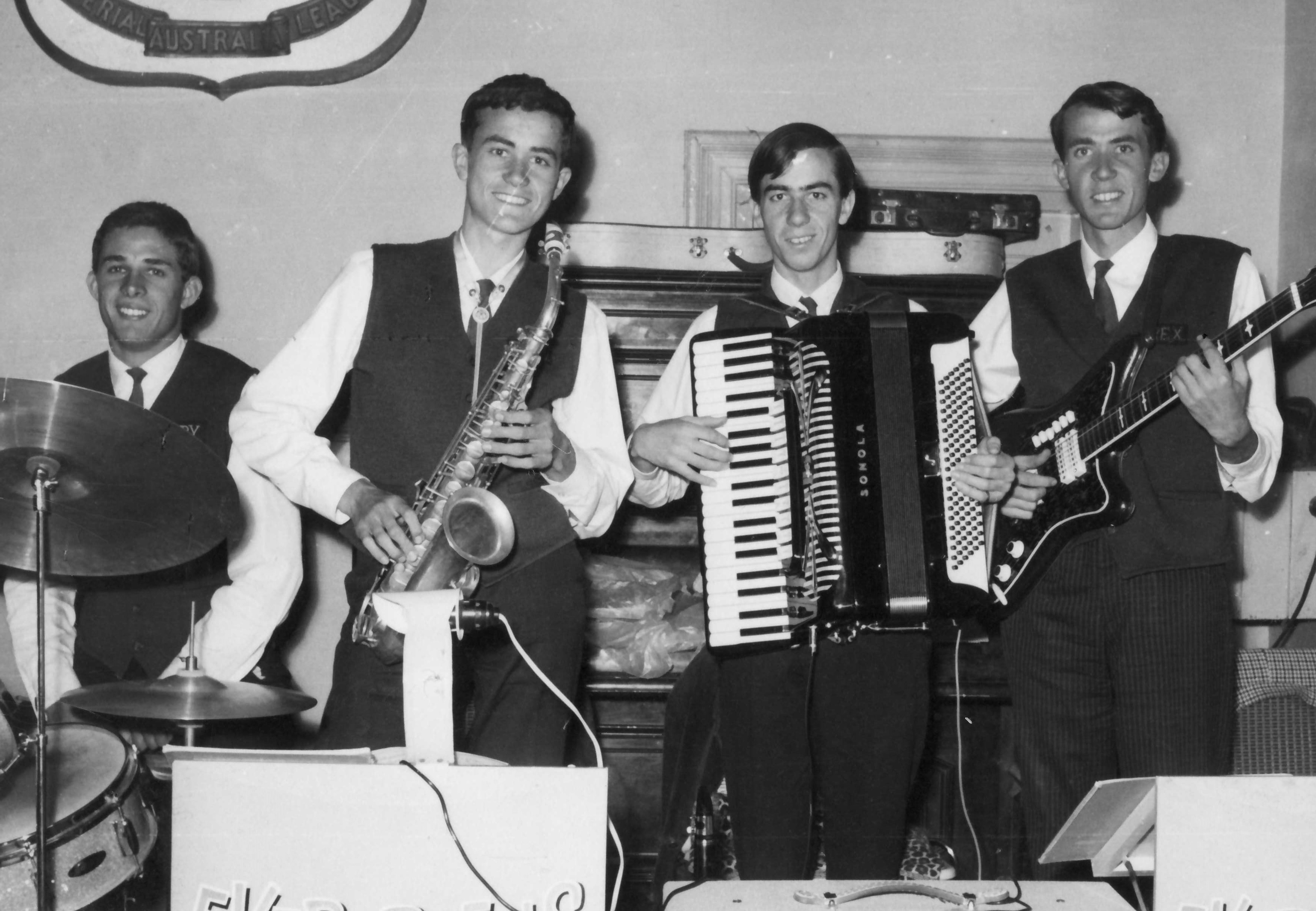 The Evergreens – Gary Burrows Music